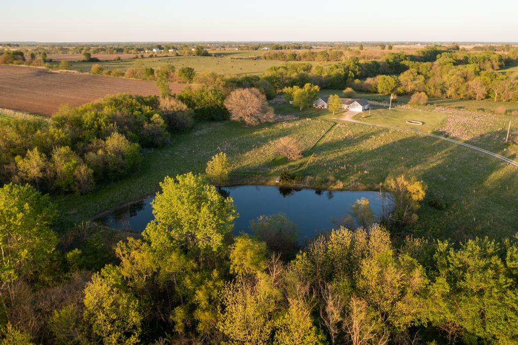Bates 20 - Midwest Land Group