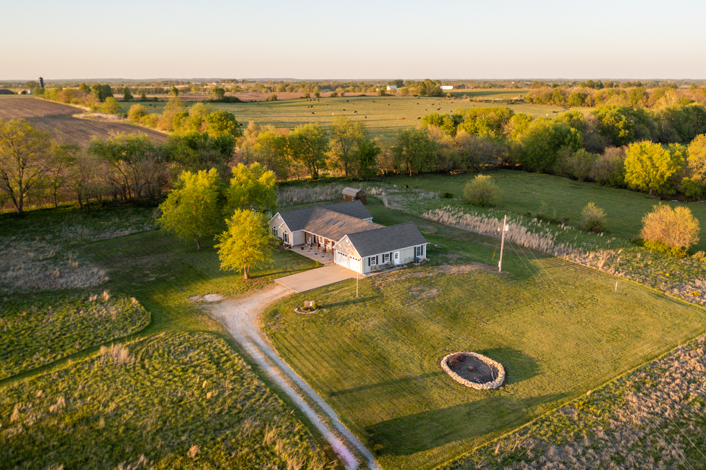 Bates 20 - Midwest Land Group